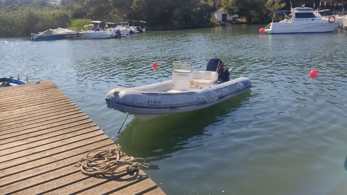 LOMAC 520 - Neumática (EMBARCACIÓN) - Revista ÚTIL Menorca